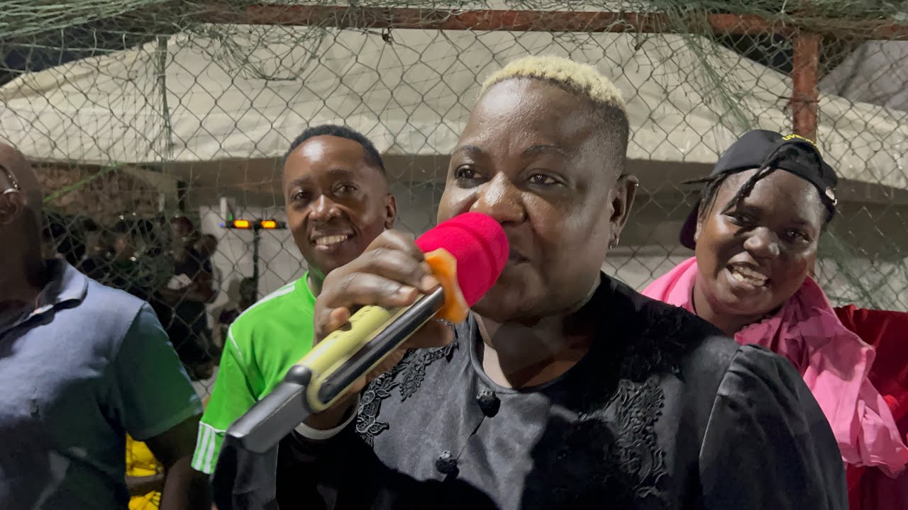 Full Figure Alangidde Abanaku ku Memorial Football Tournament ya Jaja ...