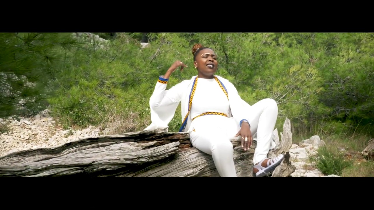 Jessica Kungz - Ailleurs (official music video) - YouTube