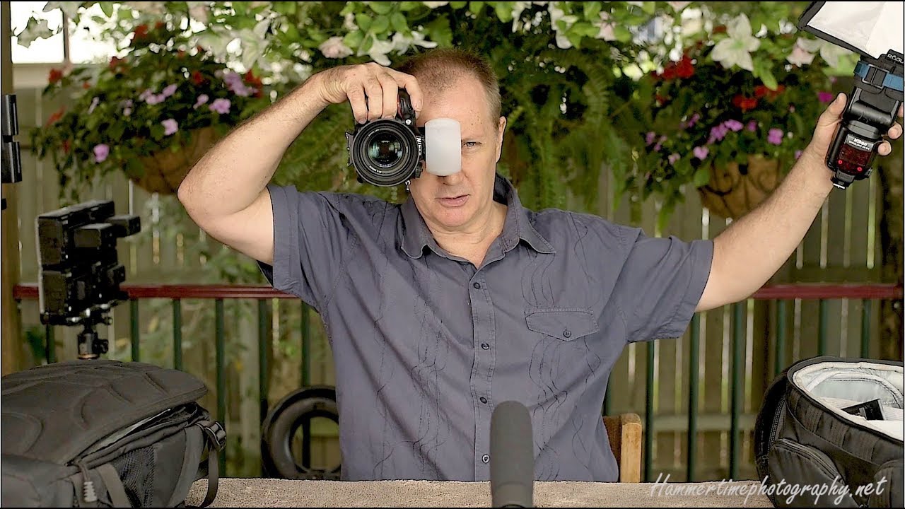 One handed photography when and how. - YouTube