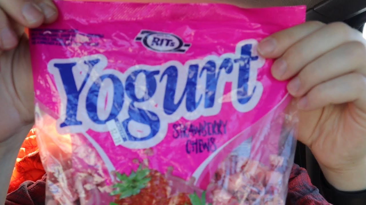 Rits Strawberry yogurt chews | Brazilian candy review - YouTube