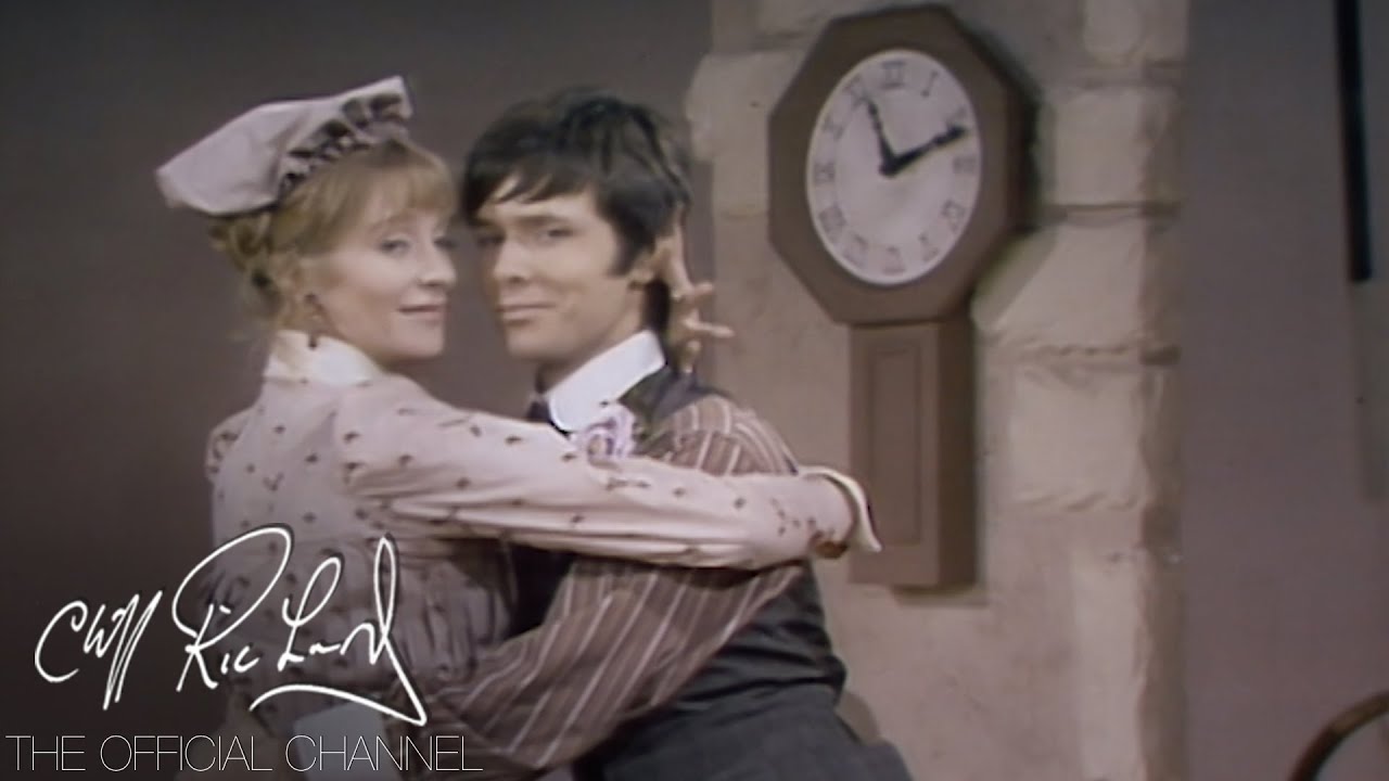 Cliff Richard - Miss Henrietta Bell / Courtin' in the Kitchen (Cliff in ...