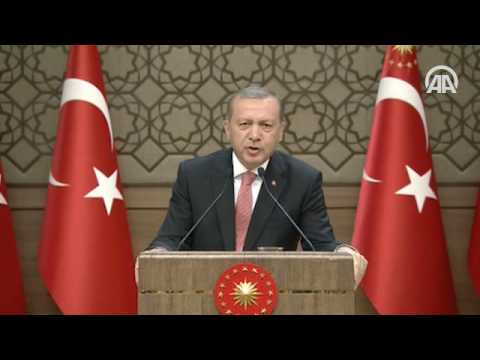 “Batı teröre destek veriyor ve darbelerin yanında yer alıyor”