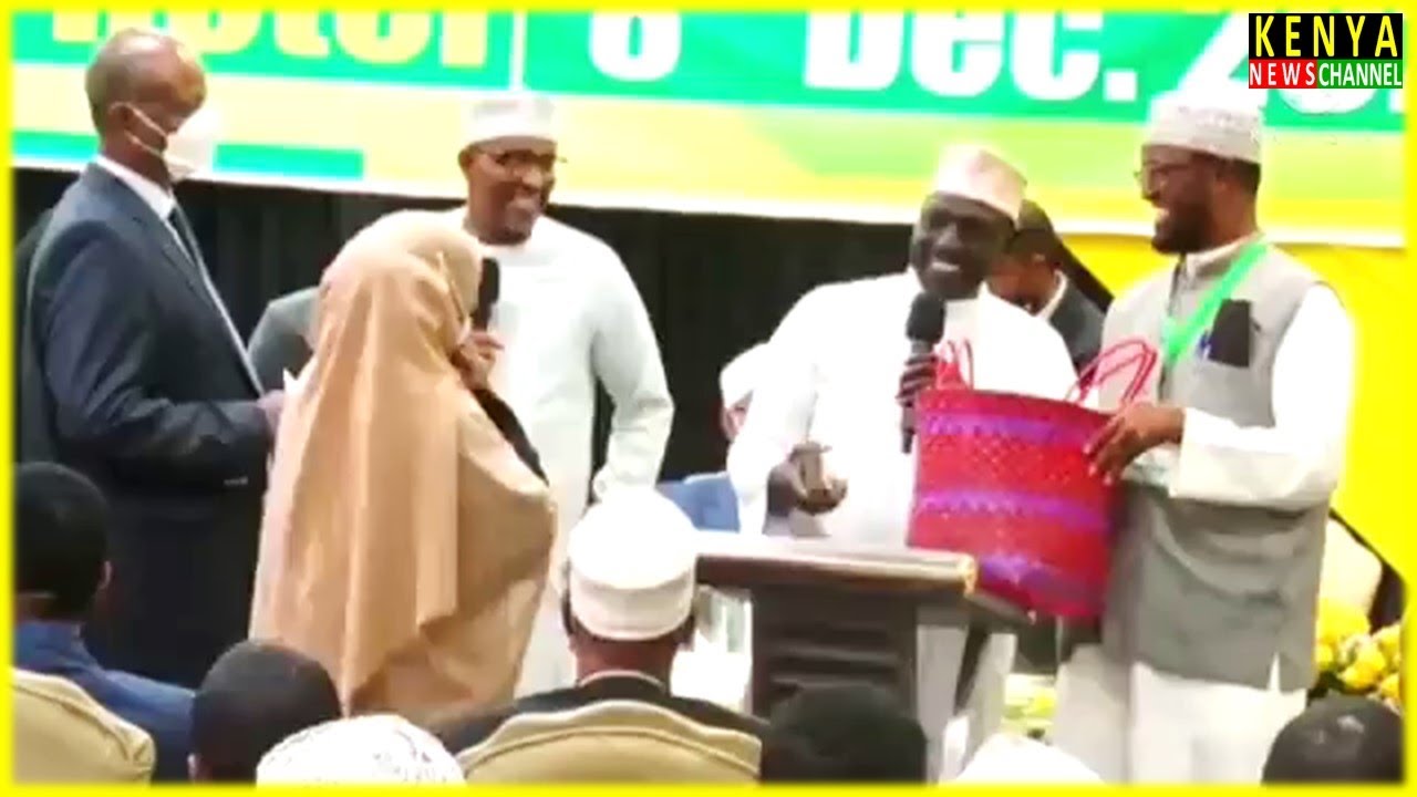 SEE THE MILLIONS RUTO GAVE MUSLIMS FOR IFTAR - YouTube