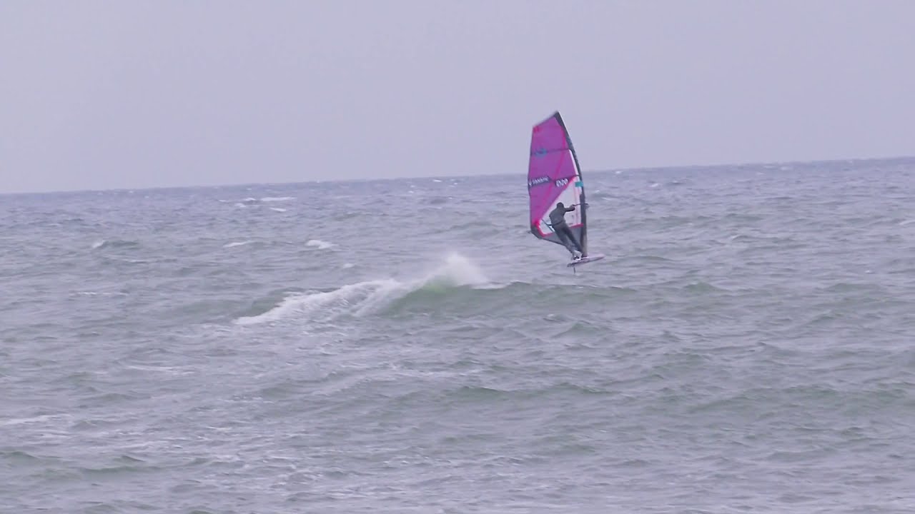 Cold Hawaii Windsurf log 24.Nov. 2019 - YouTube