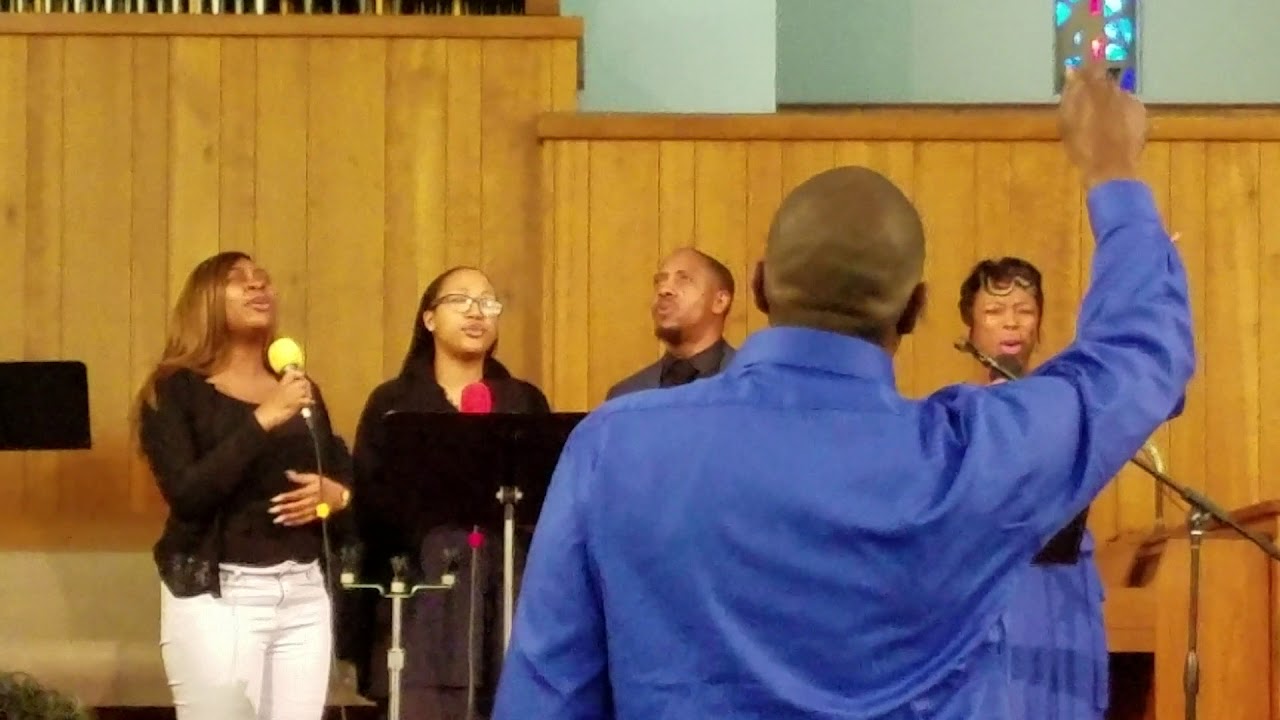 Ty Williams & The New Life Fellowship Praise Team sings on 01/05/18 for ...