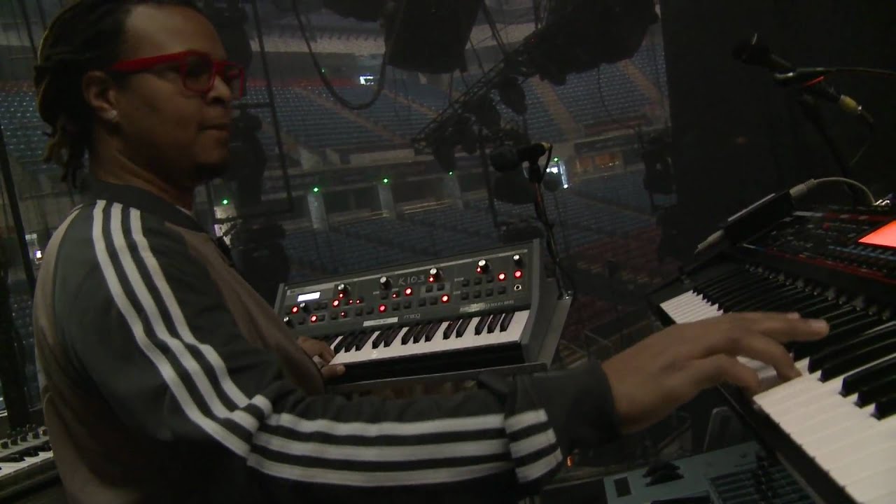 Tech Talk: BEP Musical Director Printz Board on his stage keyboard rig ...