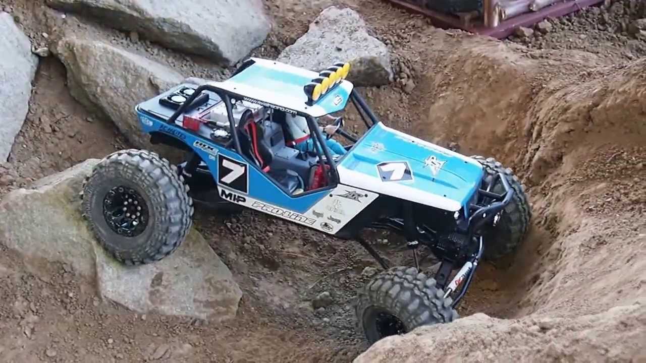 Axial Wraith custom built blue 2 - YouTube