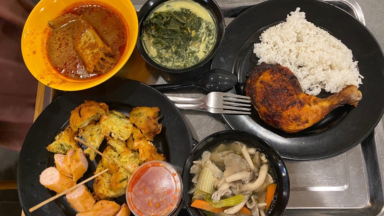 Mak Kimbong, a restaurant famous among locals in Bangi for their ...