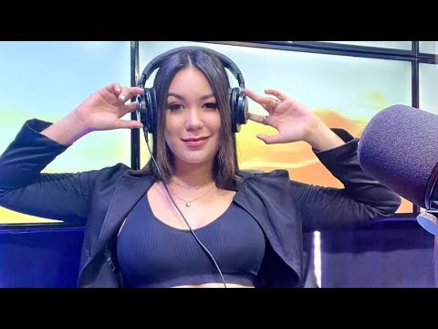 María villalobos se riega - YouTube