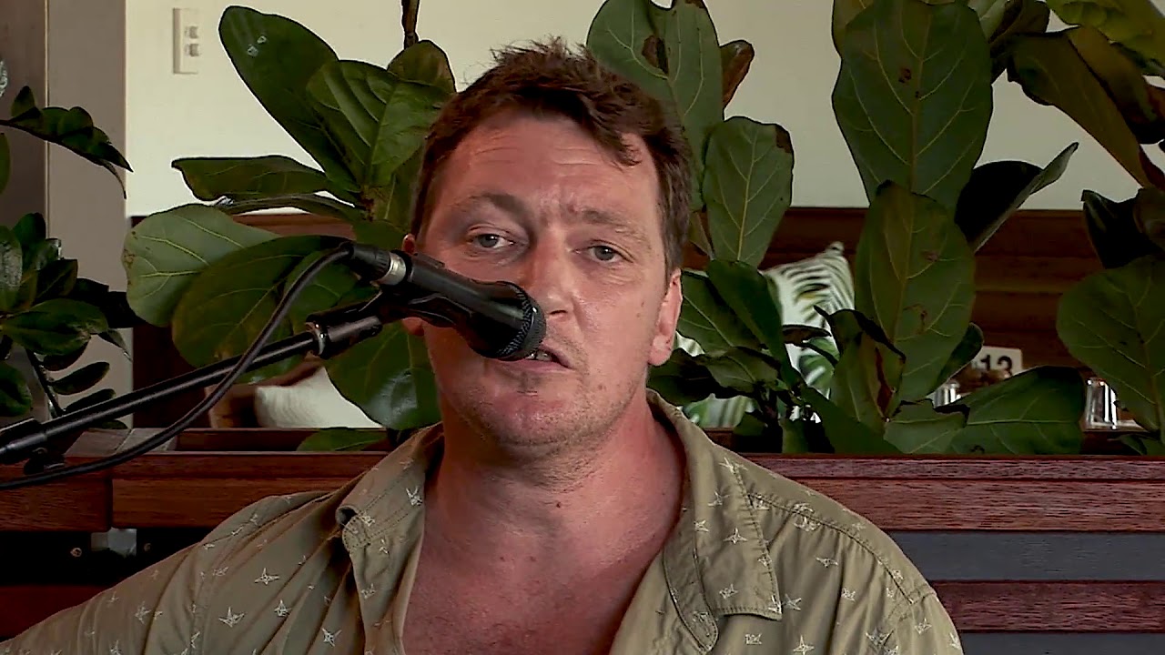 Craig Madden Solo Clip Peregian Beach Hotel - YouTube