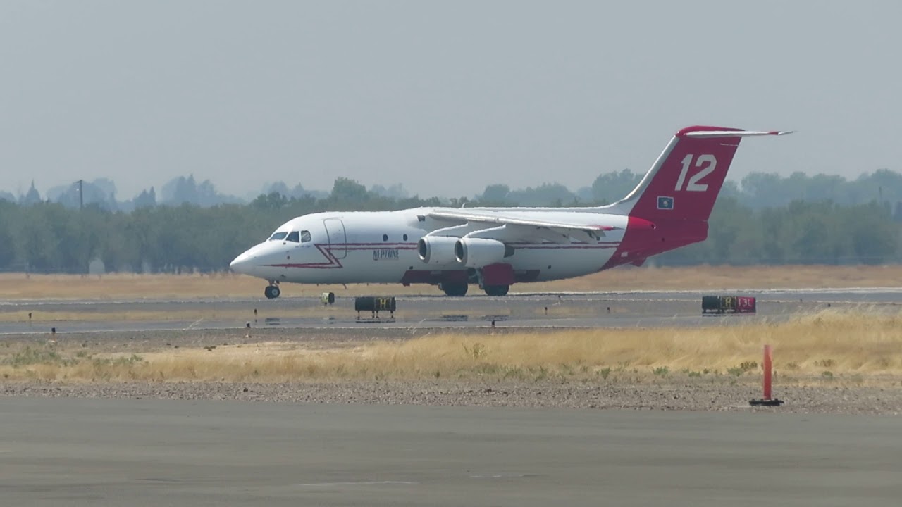 BAe-146 Air Tanker Take-off from Chico - YouTube