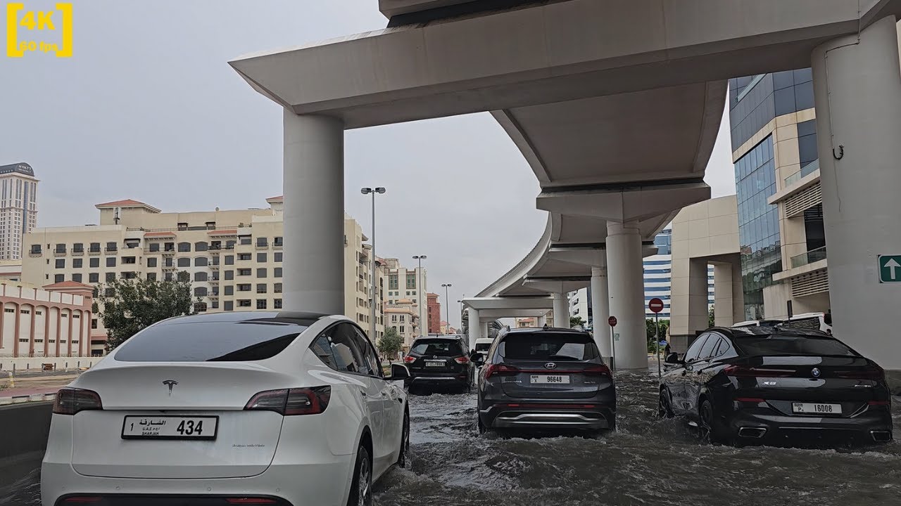 [4K 60fps] Heavy Rain Flooded Dubai - YouTube