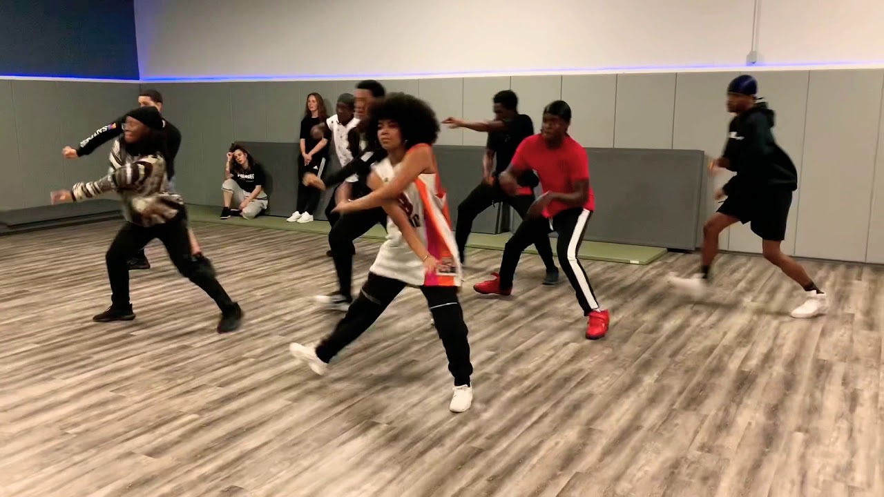 Julian Teaching Intermediate/Advance Hip Hop - YouTube
