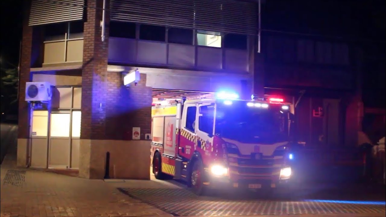 Fire & Rescue NSW | Pump 010 Redfern Turning Out - YouTube