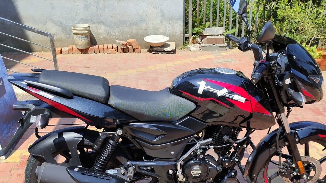 Pulsar 125 Disc Split Seat On Road Price Carbon Fiber Edition 2023 # ...
