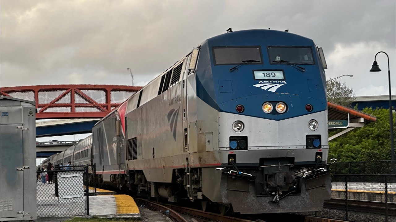 P42s back on silver meteor! Amtrak 91 with chargers leading and 97 with ...