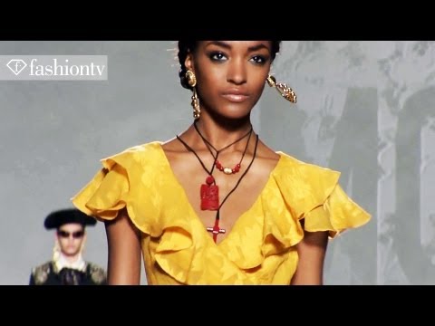 Moschino Runway Show - Milan Fashion Week Spring 2012 MFW | FashionTV - FTV