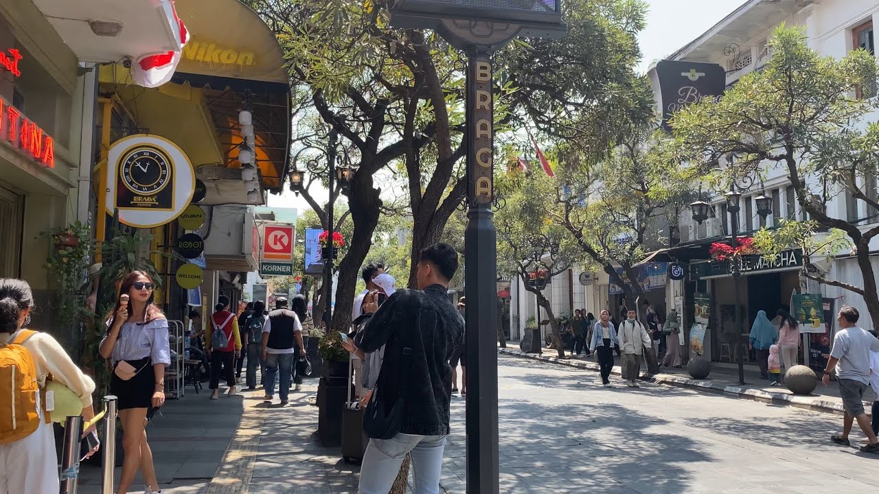 Sunny Day Walk Asia Afrika-Braga city Walk || Walking 4K - YouTube