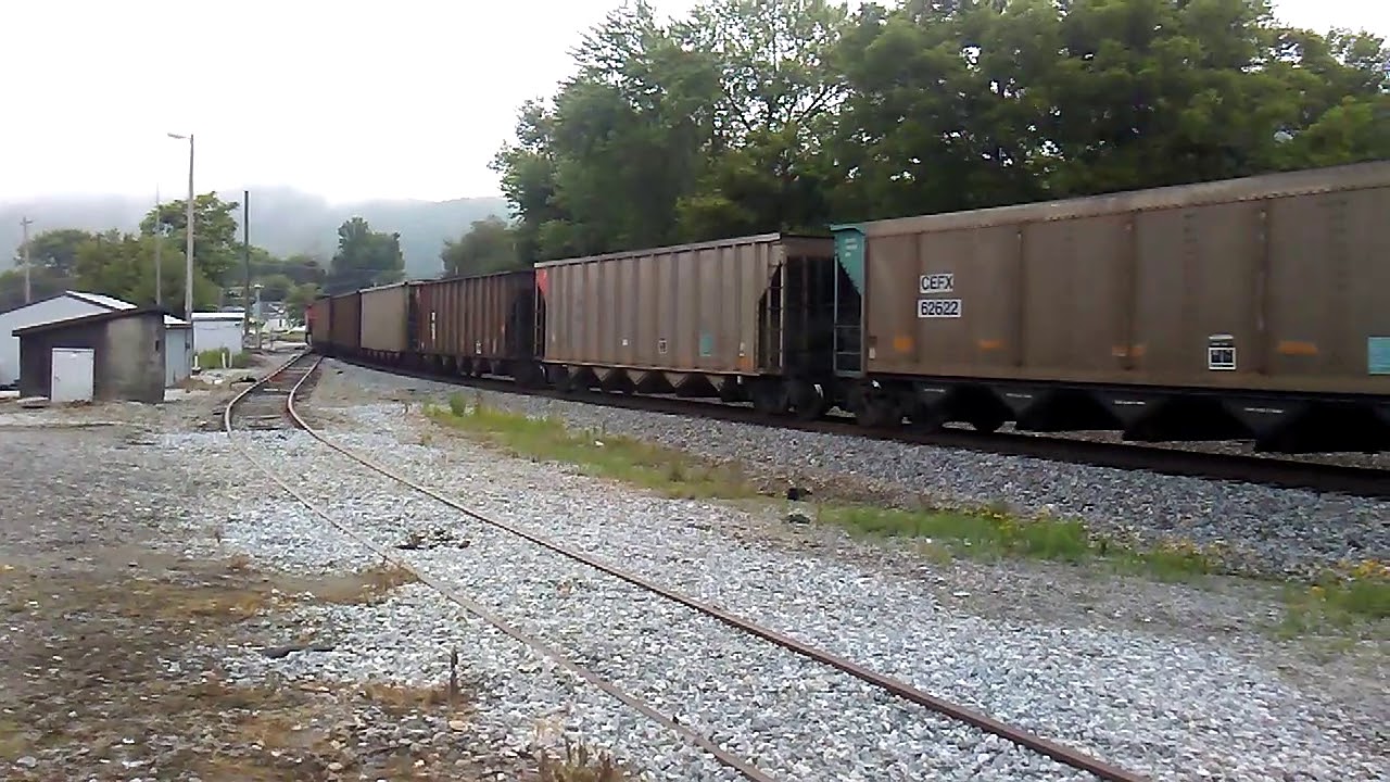 72Z 2pts BNSF 9151, BNSF 6011 & dpu BNSF 5960 at Harriman Tn 26jun18(2 ...
