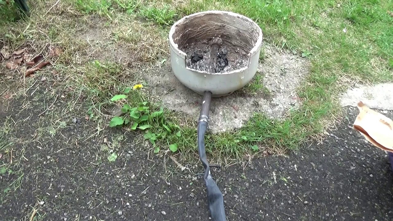 Home made small forge for heat treating - YouTube