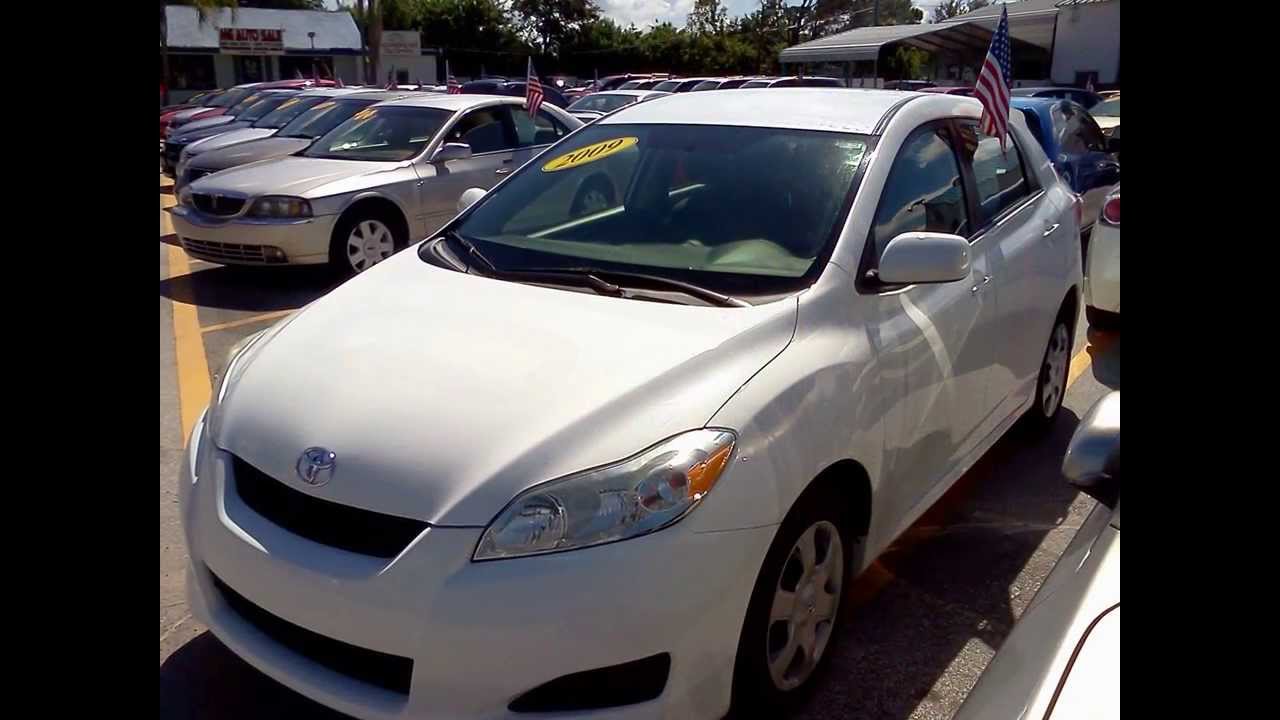 TOYOTA MATRIX - Near New Condition Low Miles Beautiful White Hatchback ...