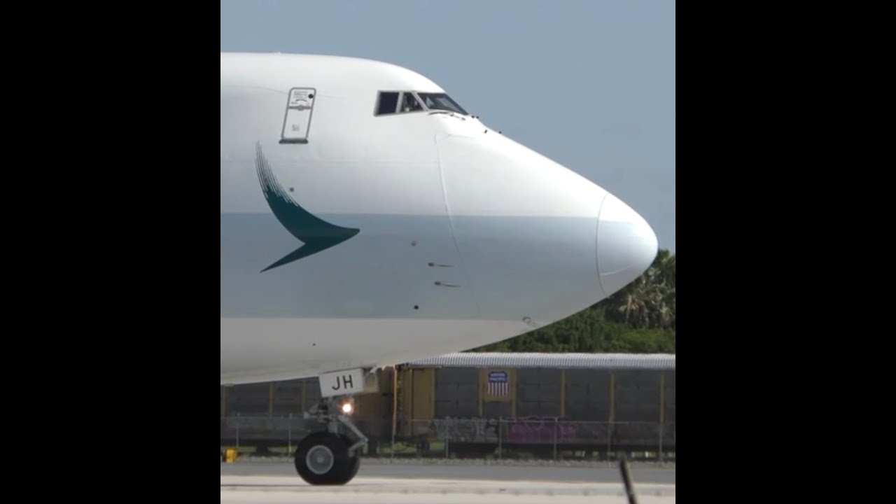 Boeing 747 Oxygen system - YouTube