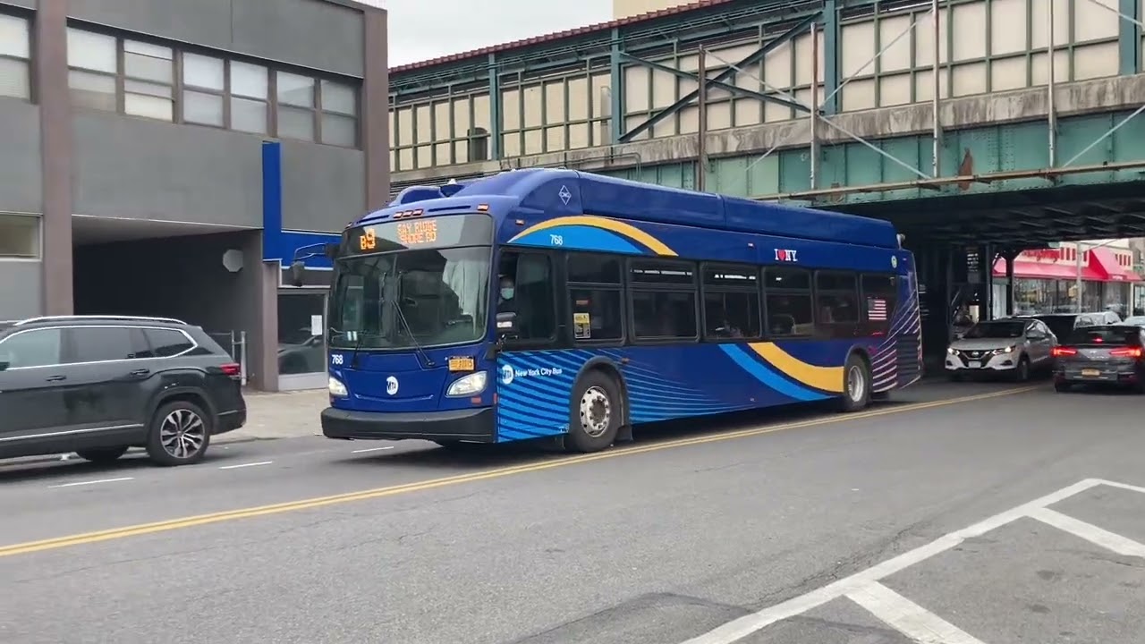 MTA Bus : B9 XN40 Xcelsior (770/768) - YouTube