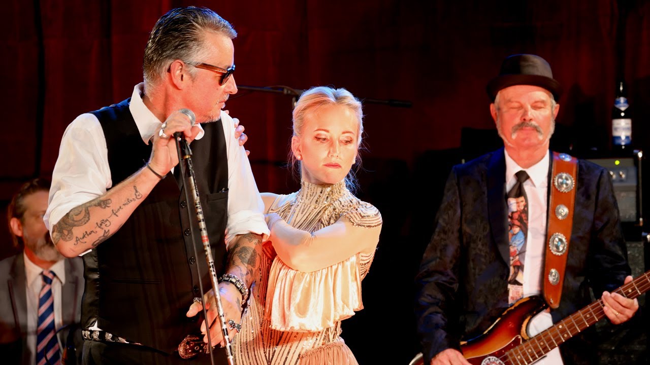 "punktZug" frisch gestreamt aus... - YouTube