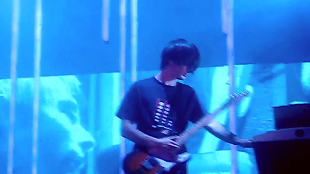 Radiohead - Nice Dream (Radiohead Live in Praha) - YouTube