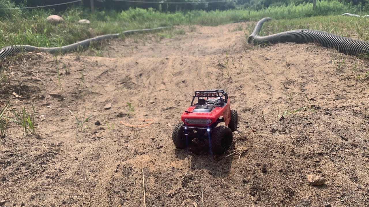 RC Rock Crawler on 1/10 Scale RC Car Track - YouTube