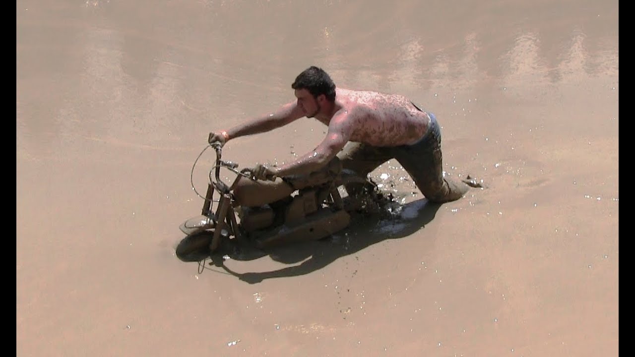 2 Rednecks Take Mini Bikes In The Pits At Silver Willow Classic Mud Bog ...