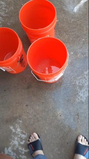Filling Up Large Buckets With Water - YouTube