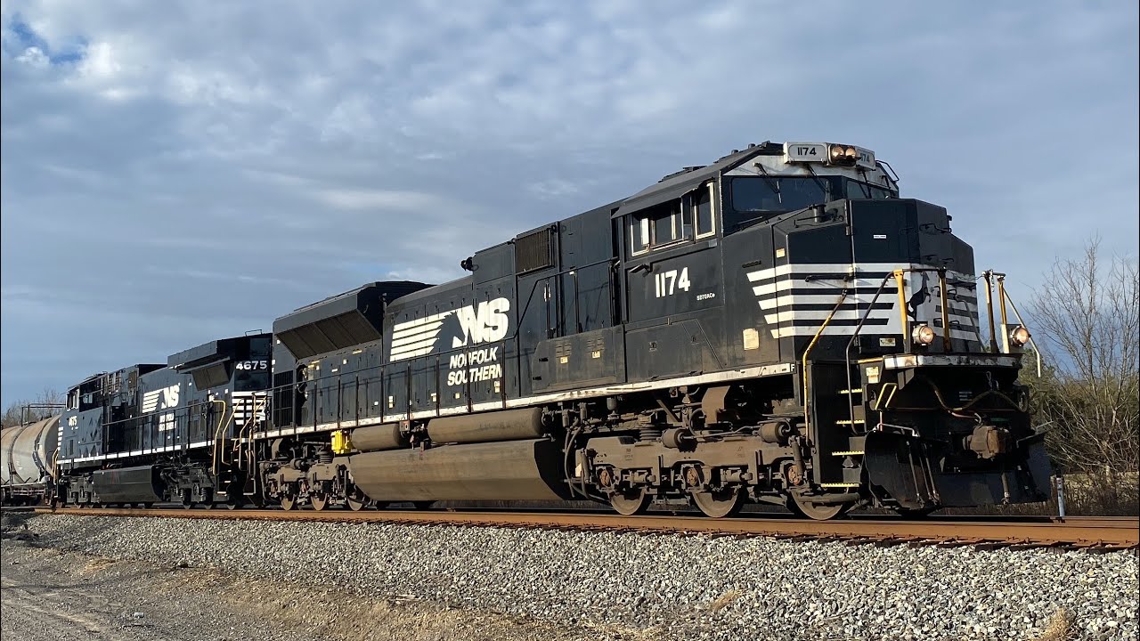 NS 1174 leads a very well paced NS 12R! 12-9-2023 - YouTube