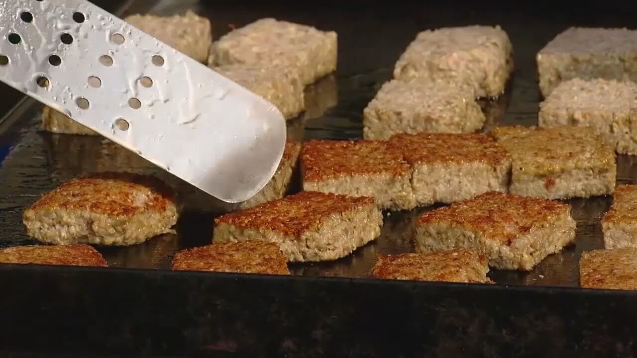 'It's German soul food': Exploring the origins of goetta - YouTube