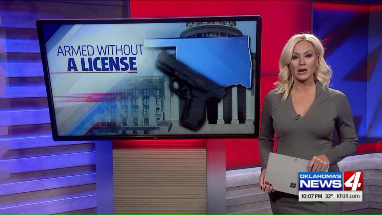 Self-proclaimed Second Amendment auditor carries AR-15 outside OKC ...