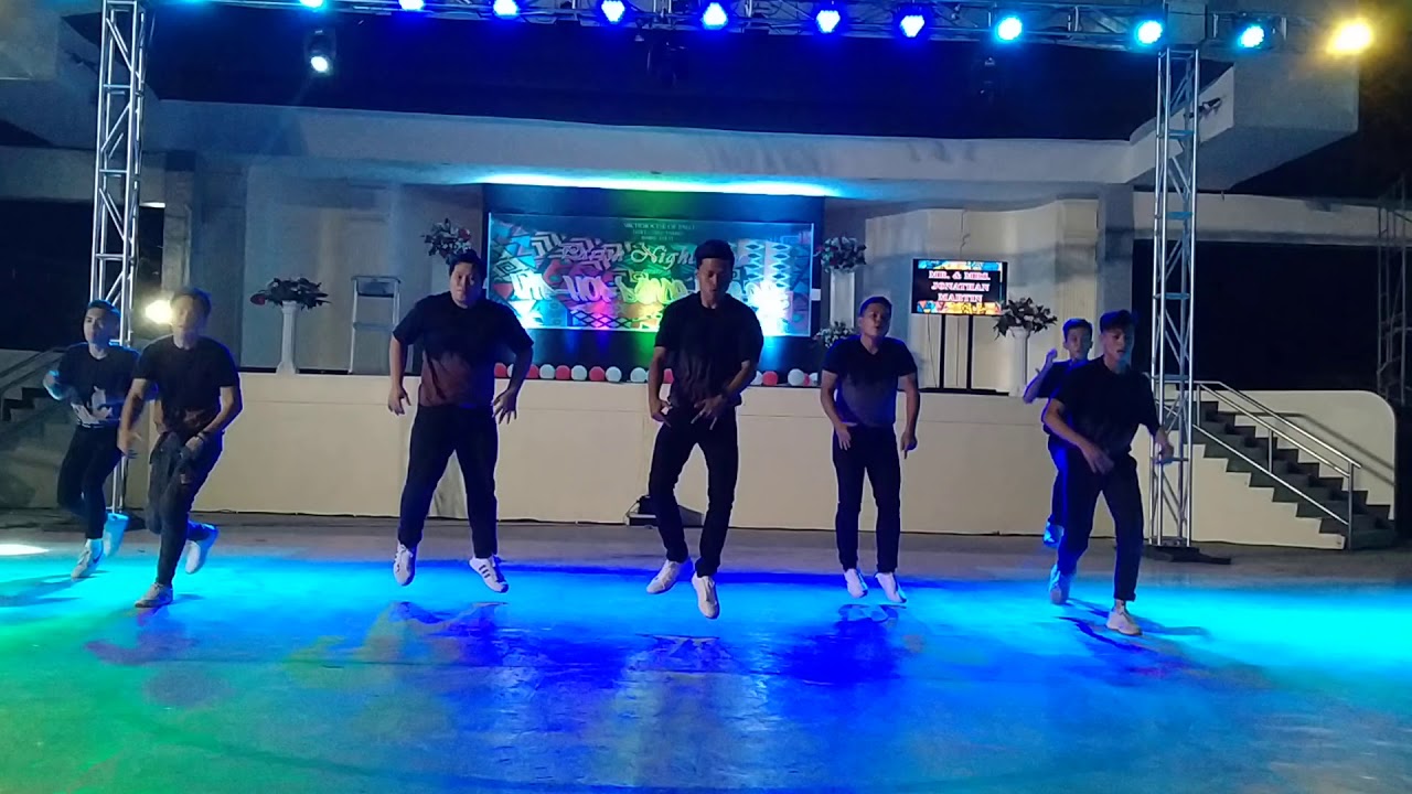 Innovation Jr's Dance Crew (Isabel Hiphop Dance Contest) - YouTube