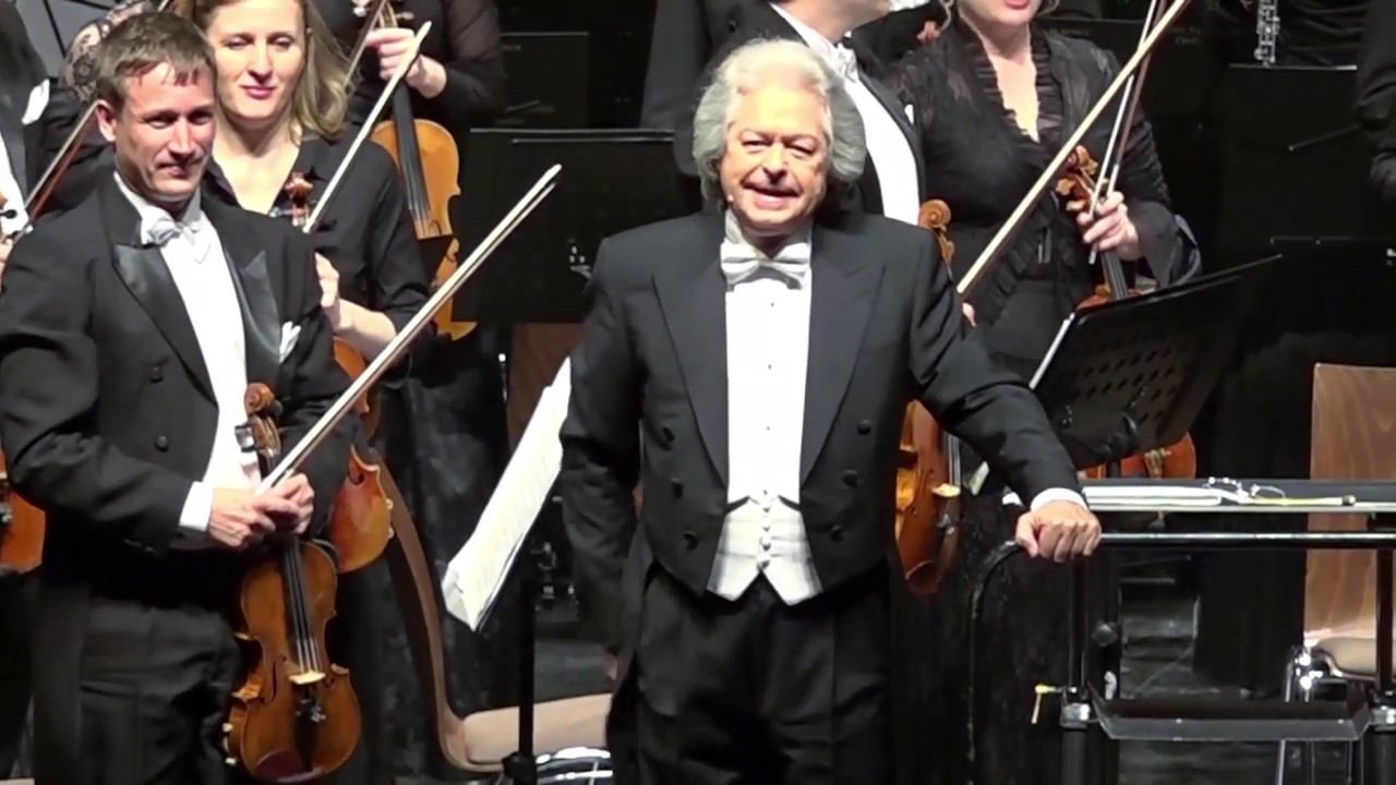Yuri Botnari, MPO. Tchaikovsky, Swan Lake, Valse, - YouTube