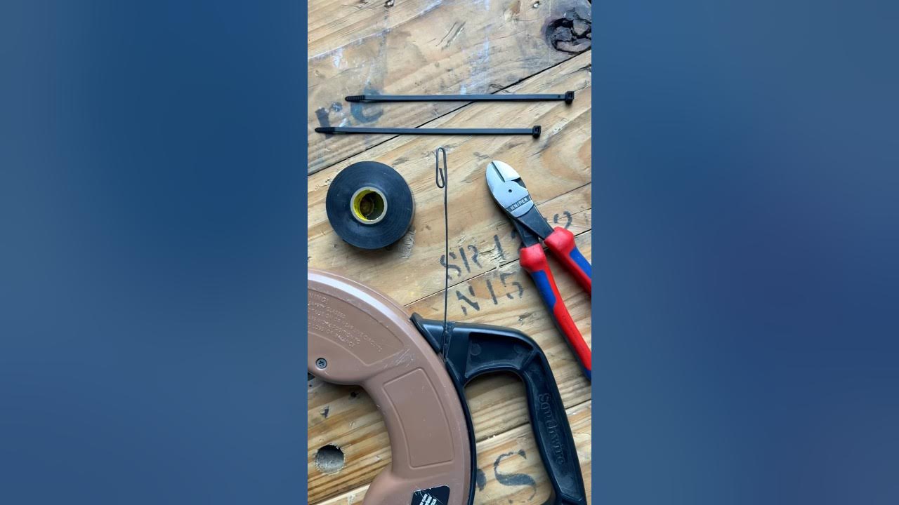 Electrician Quick Tip 4 - Fish Tape Trick ⚡️ - YouTube