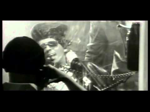 2Pac Trapped Official Video - YouTube