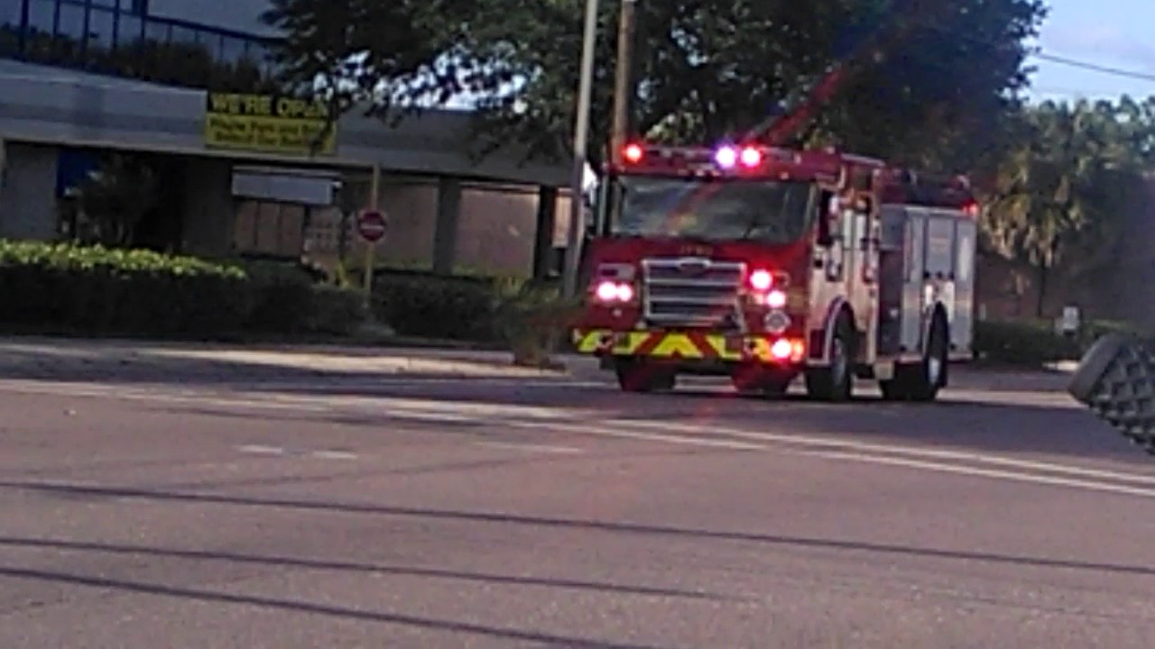 **JFRD Engine 5 w/Q & Major Horn & Rescue 5 - YouTube