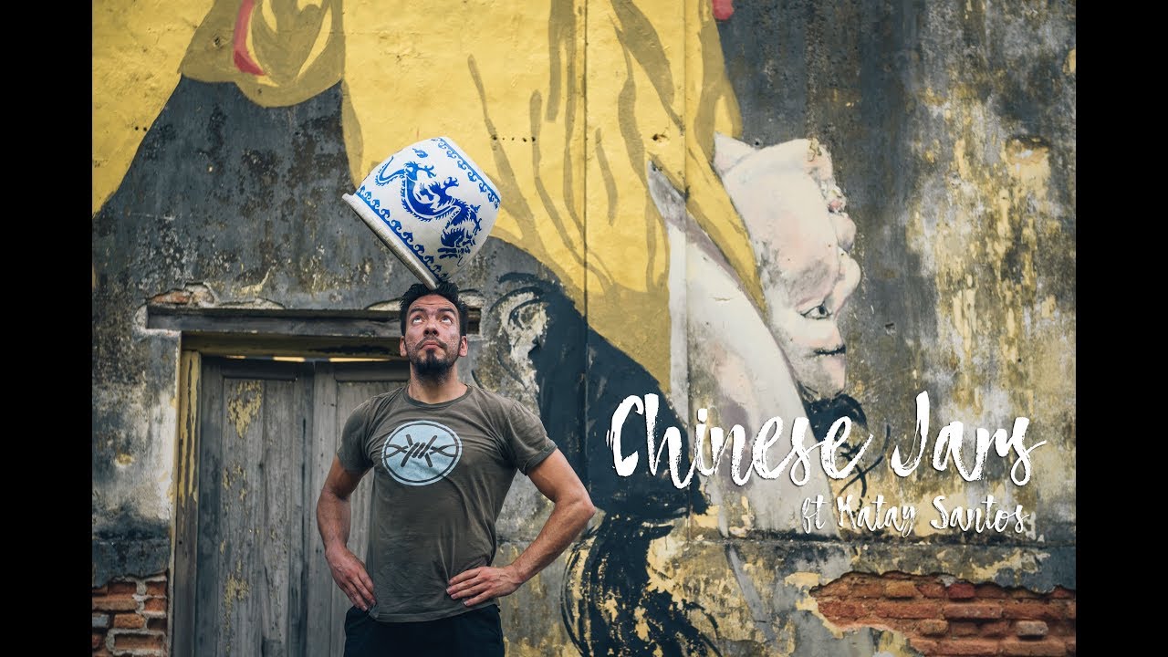 Chinese Jar Juggling | Penang Malaysia - YouTube