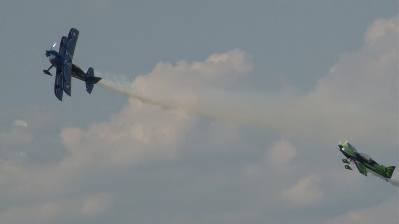 2015 Greenwood Lake Airshow - Gary Ward & Greg Connell - YouTube