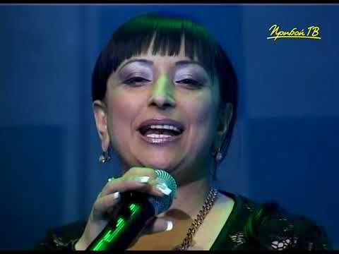 Зумруд Абдулаева   Цветы на снегу
