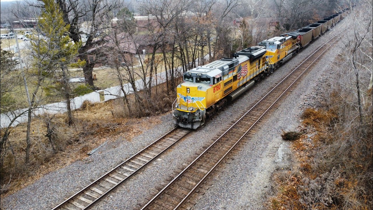 LOTS OF TRAINS ON THE UP! Train action with K5LLAs, meets, Mega stack ...