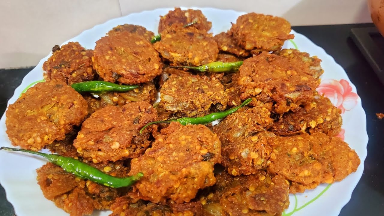 Authentic Masoor Daler Piazi (Pakora) - YouTube