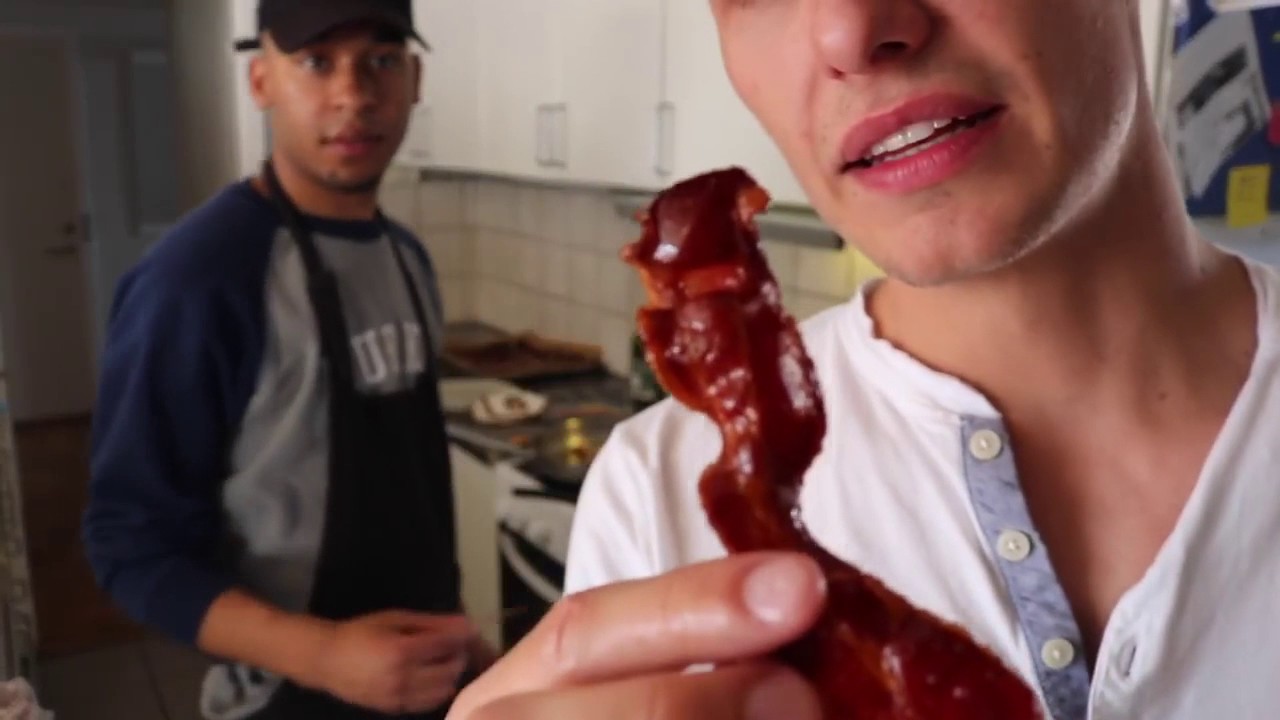 SPISER 2 KILO BACON!?! - YouTube