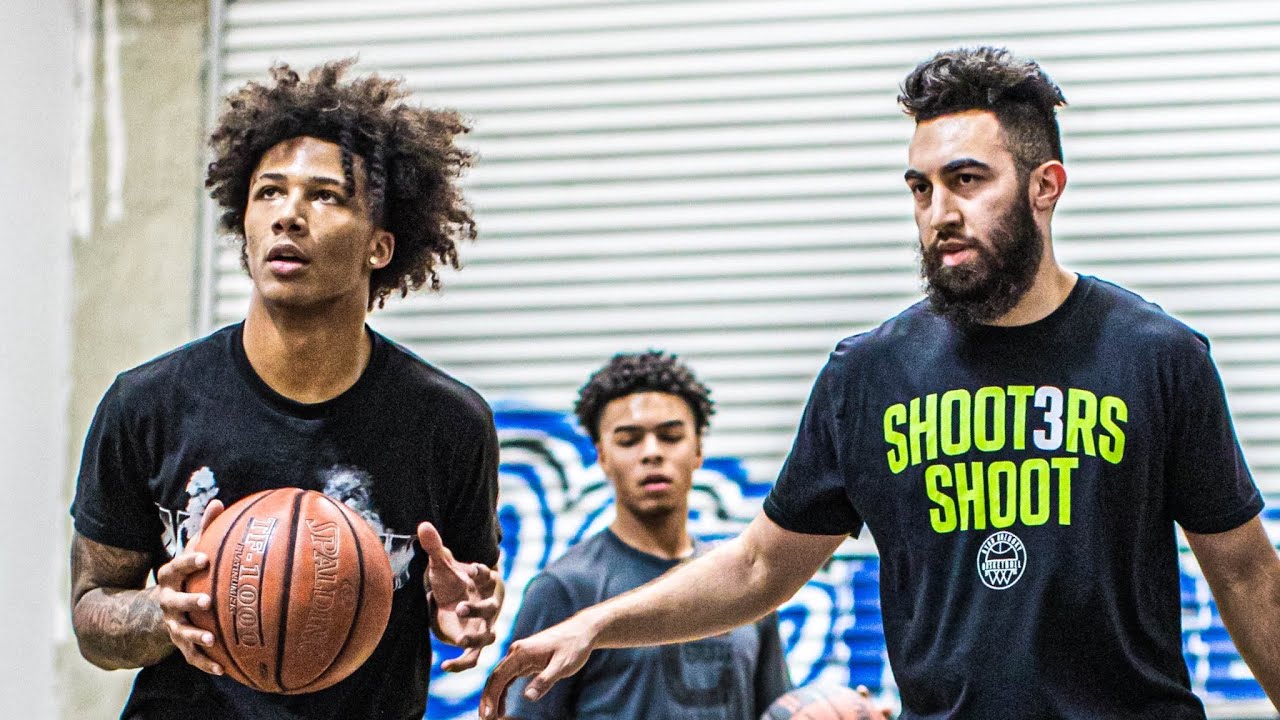 Mikey Williams Working w/ NBA Trainer Ryan Razooky 😤 - YouTube
