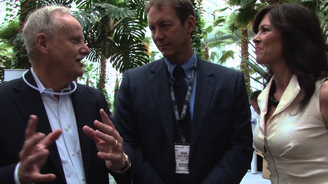 Tom Stenzel and Brian Kocher talk shop with Mary Blackmon at United ...