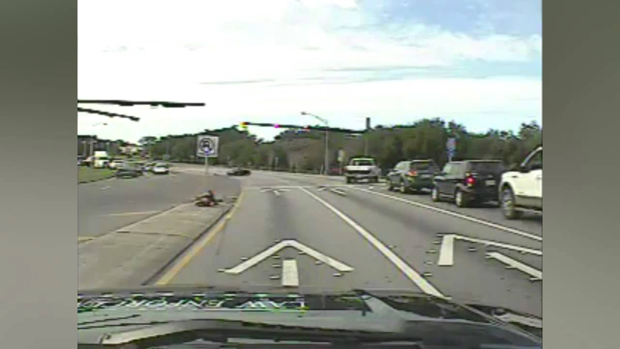 Gulf Breeze police officer injured during traffic stop - YouTube