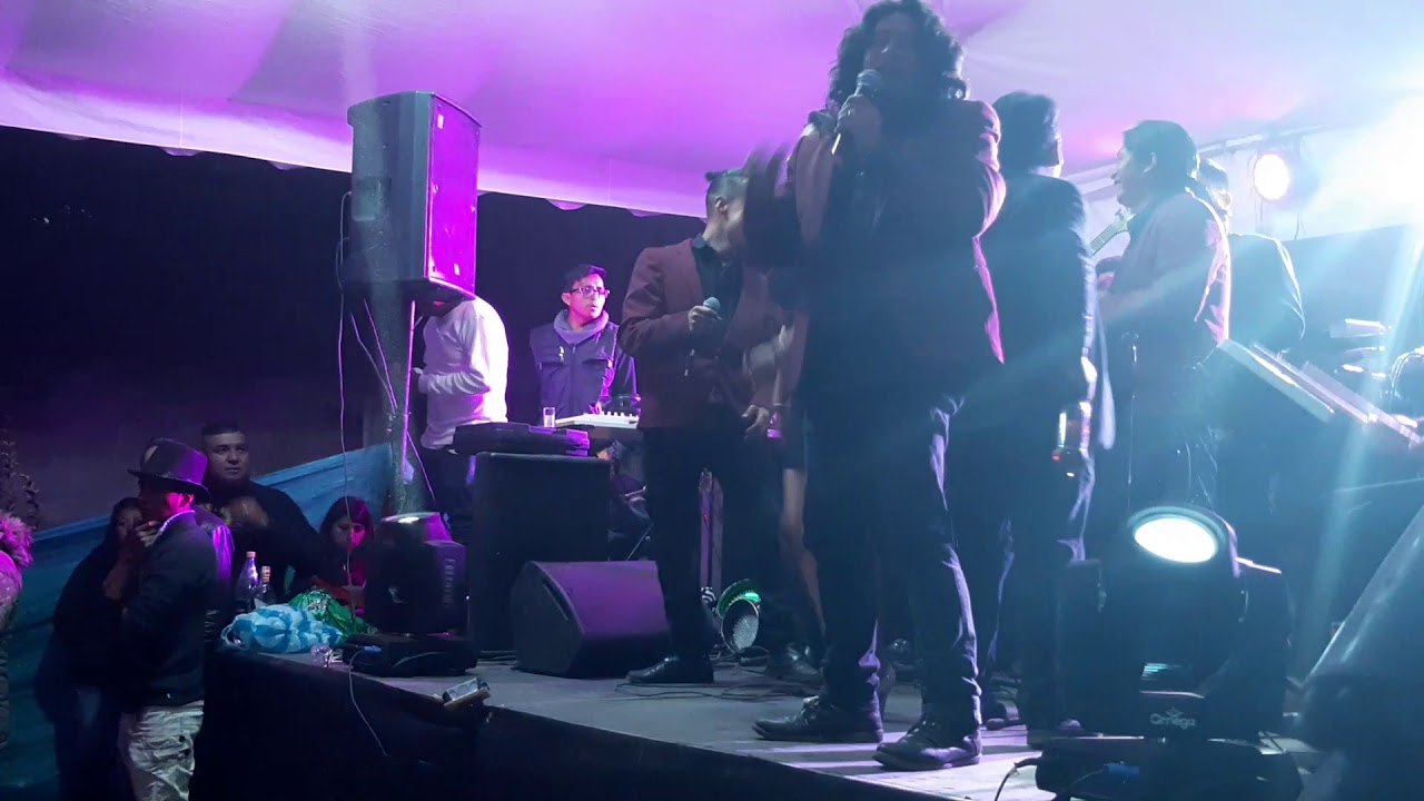 Felix Band en vivo junto al Combo Tropical - YouTube